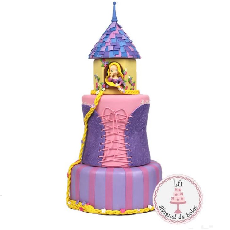 Bolo Fake Cenográfico Rapunzel
